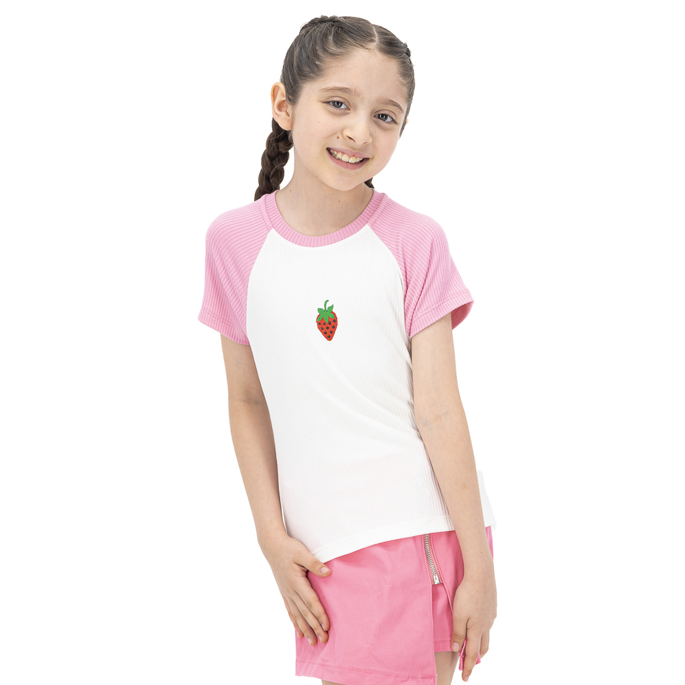 Playera Fantastic Niña Con Fresa Bordada En Pecho | DelSol